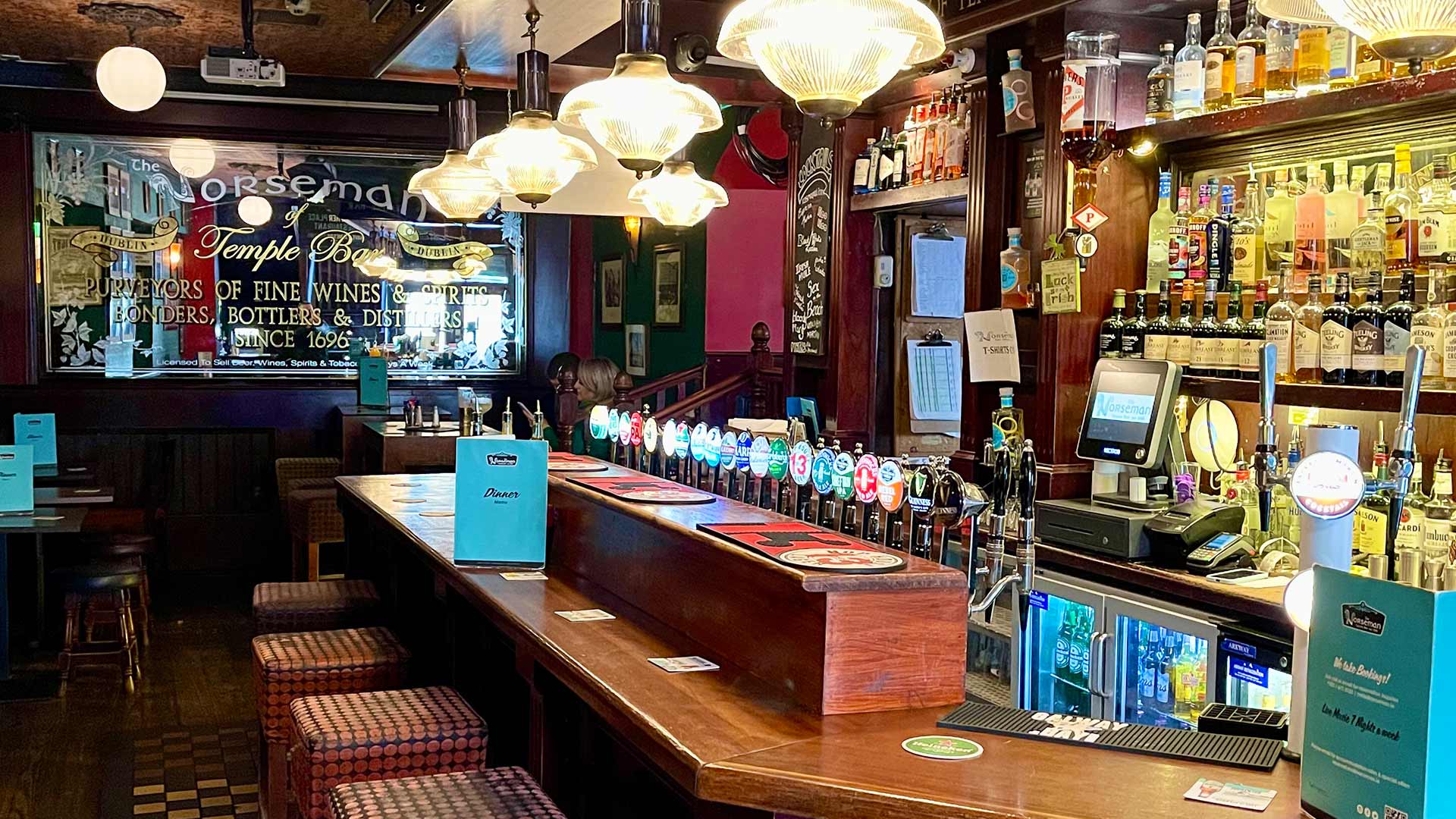 Traditional Irish Pub | Temple Bar Dublin Ireland | The Norseman